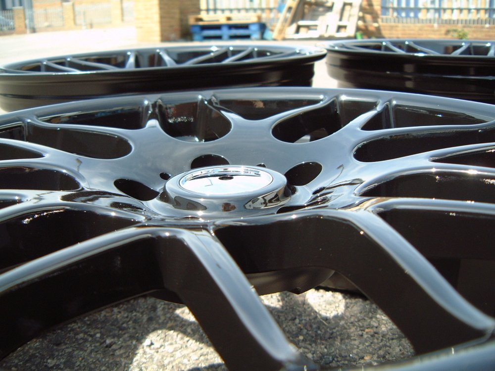 BM Autosport - NEW 18 INCH RIVA FOX DTM CSL ALLOY WHEELS IN GLOSS BLACK ...