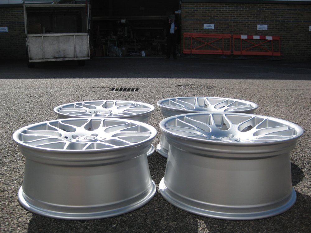 BM Autosport - NEW 19 INCH FOX RIVA DTM CSL ALLOY WHEEL IN SILVER WITH D...