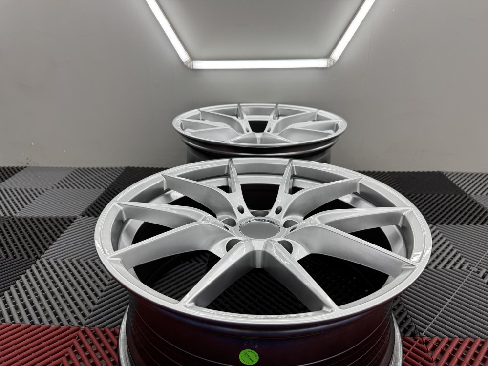 BM Autosport - New 18 Inch CS Style Alloy Wheels In Hyper Silver, Engrav...