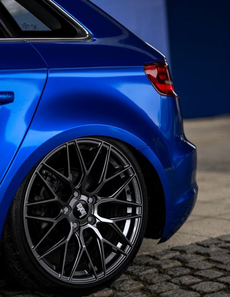 BM Autosport - New 19 Inch BOLA B17 Alloy Wheels In Gloss Gunmetal, Flow...